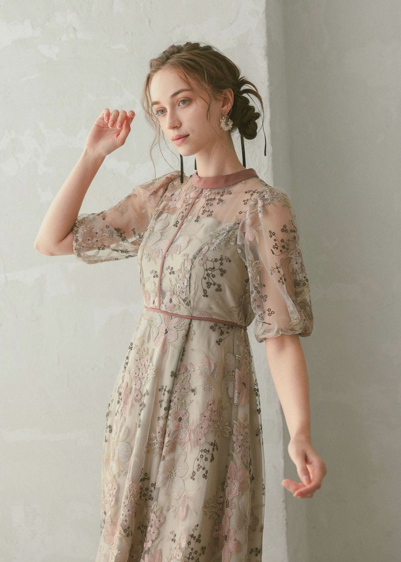 フラワーエンブロイダリードレス|DorryDoll