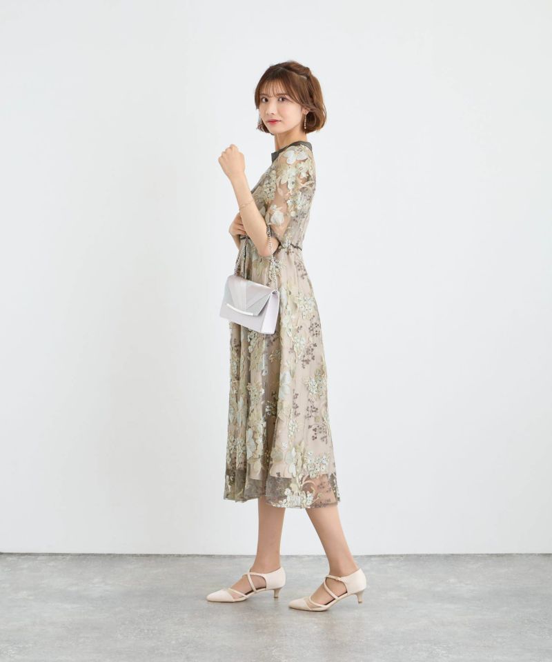 フラワーエンブロイダリードレス|DorryDoll